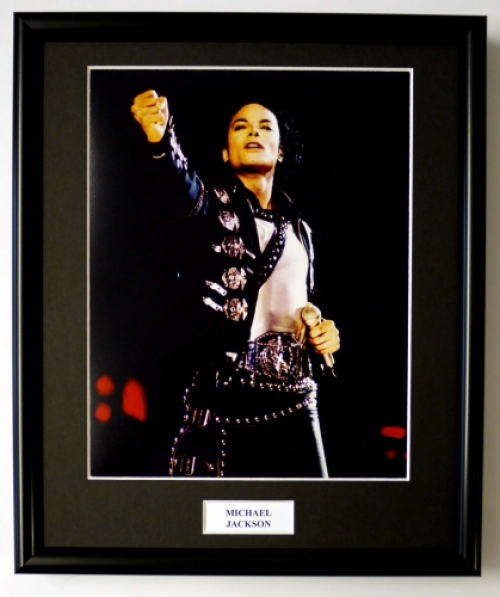 MICHAEL JACKSON/FRAMED PHOTO (4)