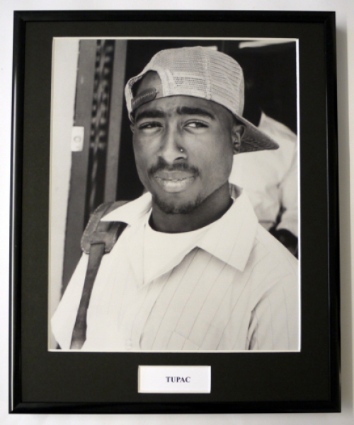 TUPAC/FRAMED PHOTO