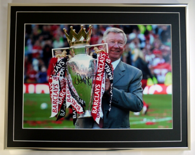 SIR ALEX FERGUSON/LARGE PHOTO/SIGNED/FRAMED/COA