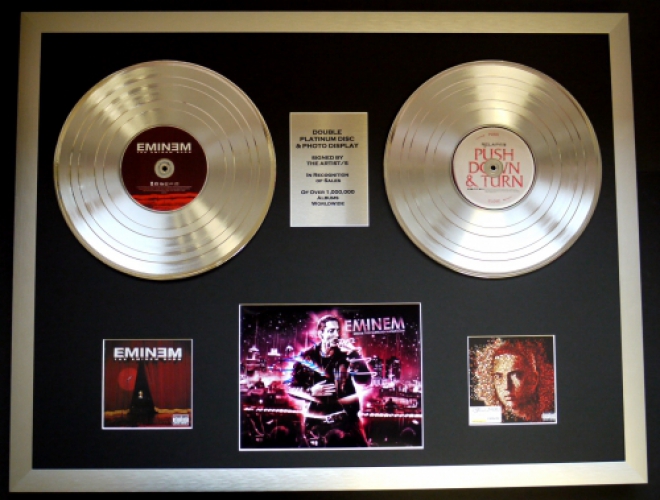 EMINEM/DOUBLE CD PLATINUM RECORDS & SIGNED PHOTO DISPLAY/COA