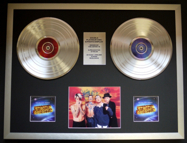RED HOT CHILI PEPPERS/DOUBLE CD PLATINUM RECORDS & SIGNED PHOTO DISPLAY/COA